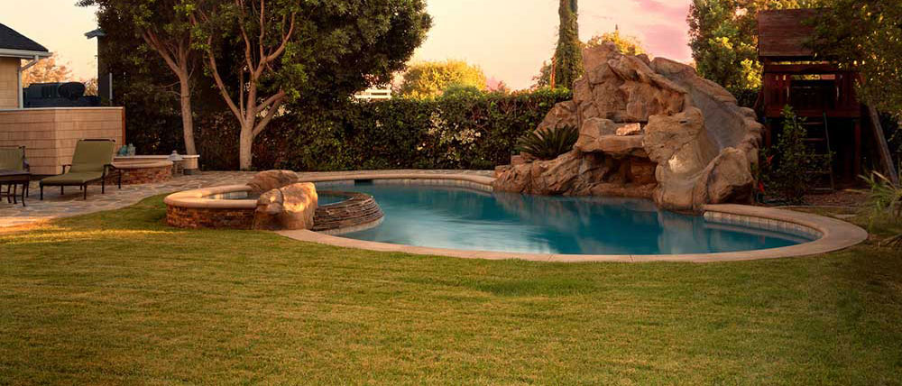 How to Choose the Right Size and Shape for Your Swimming Pool ...